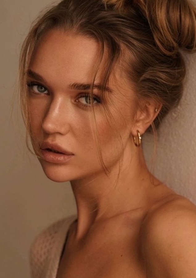 Chicago | Women | ONE Management